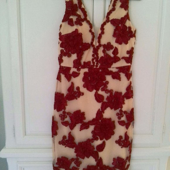 Nicole Miller Dresses Nwot Nicole Miller Nude Ruby Red Floral